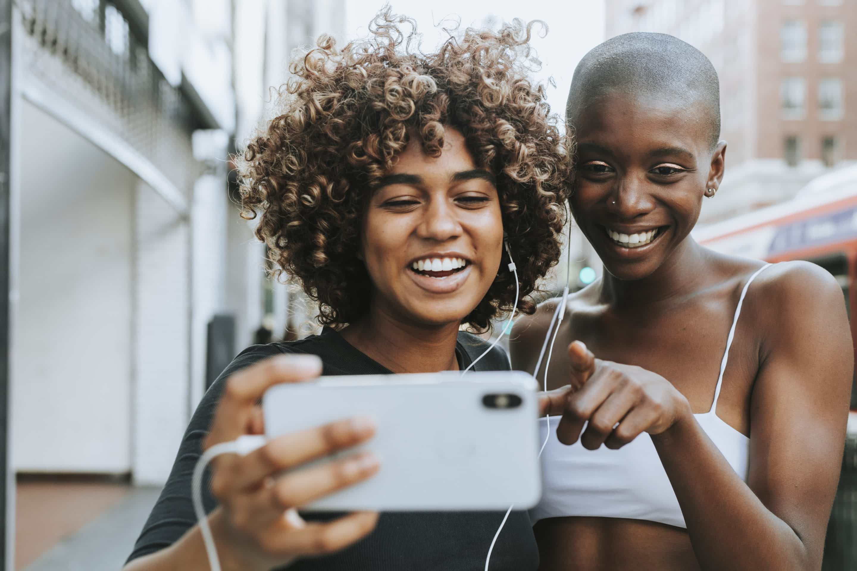 5 Essential Apps Every Tech Enthusiast Should Download